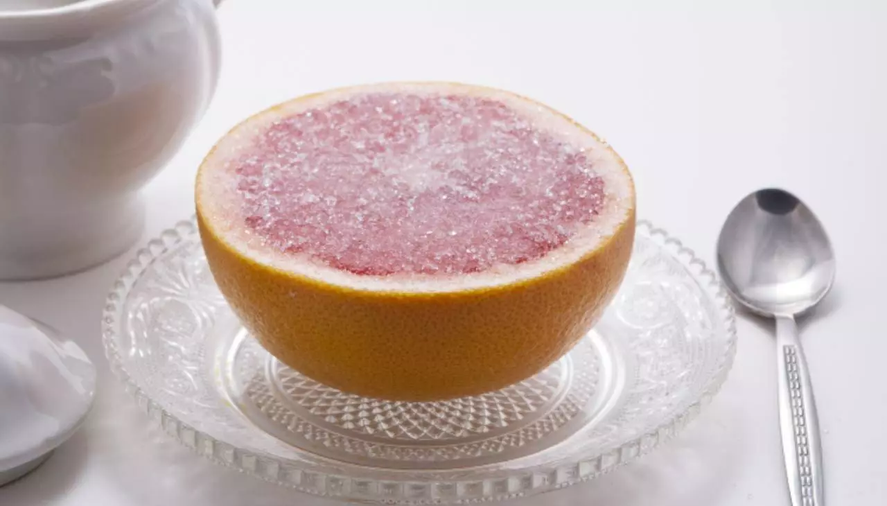 Grapefrugt med sukker opskrift