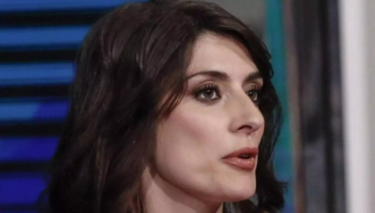 Elisa Isoardi kenangan Fabrizio Frizzi | Air mata hidup di Rai 1