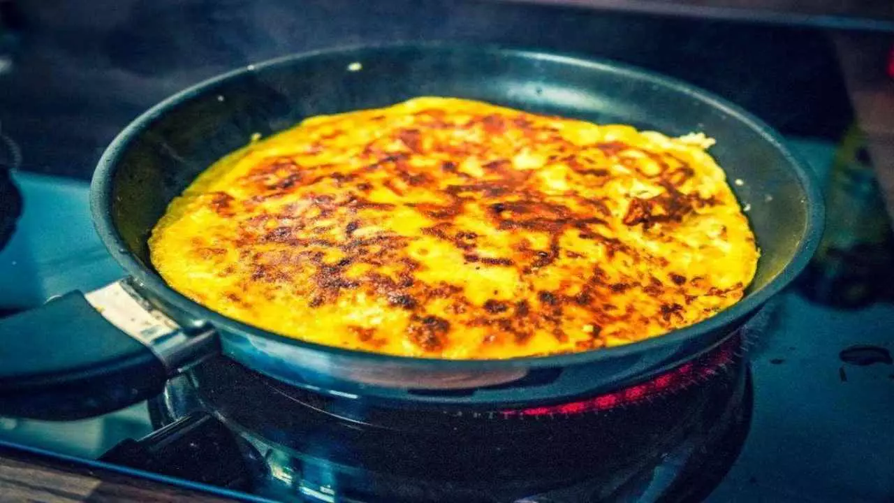 Omelette ea mokopu e halikiloeng | Omelette bakeng sa takatso ea lijo tse jang ka ho fetisisa