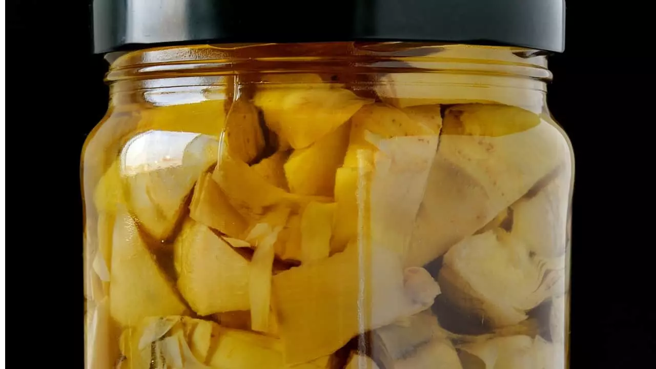 Artichokes in oil