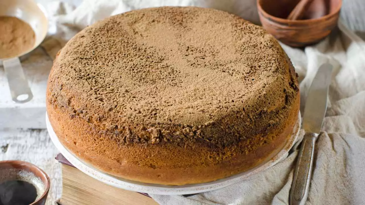 Cinnamon nga cake