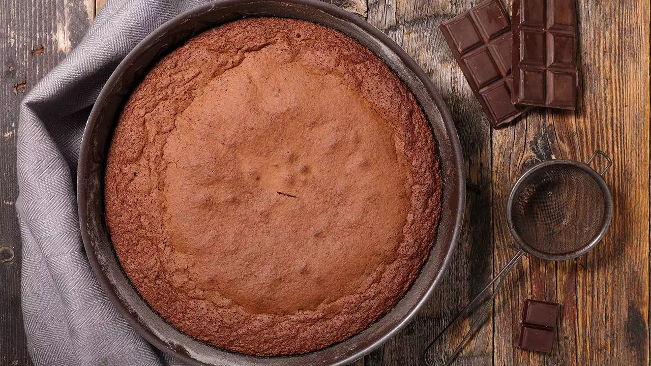 Schokoladenkuchen mit niedrigem glykämischen Index, der Frühstückskuchen