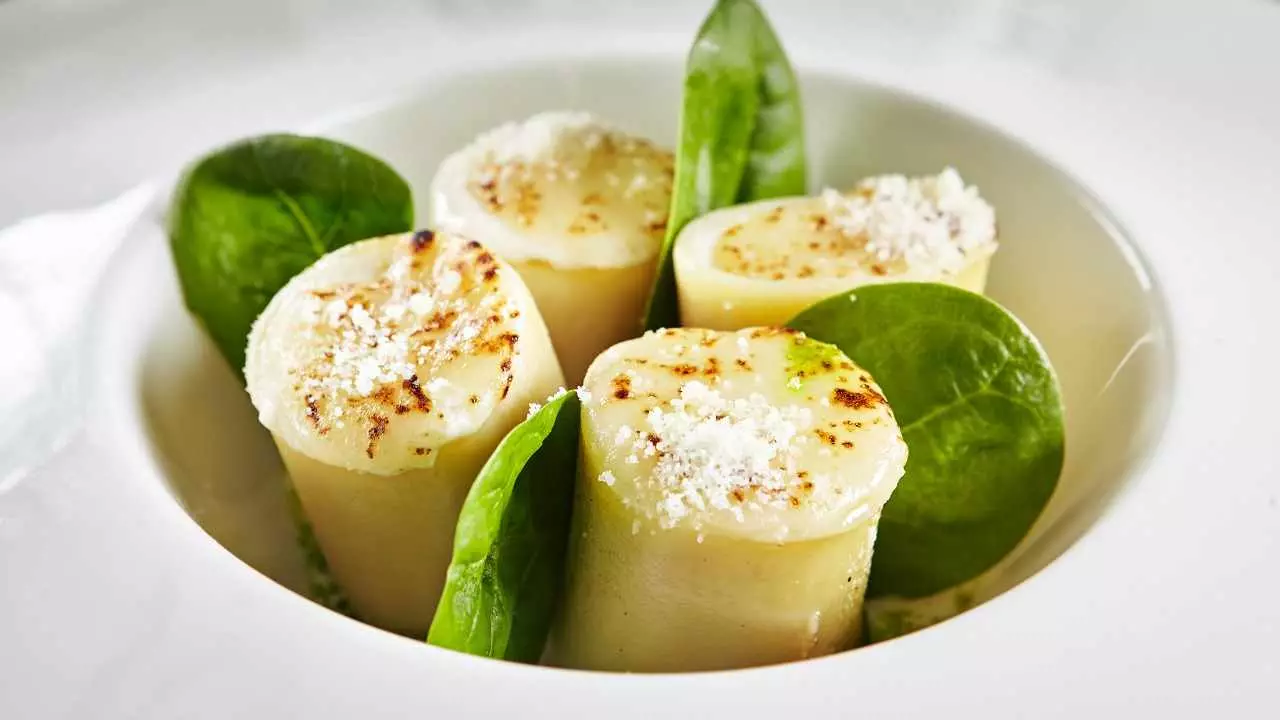 Paccheri gevuld met kabeljauw en fondue | in lekker en stringy filling