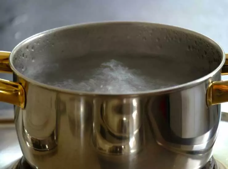 Tagliatelle de salmón con nata e tomate | fácil e rápido para as vacacións 10832_5