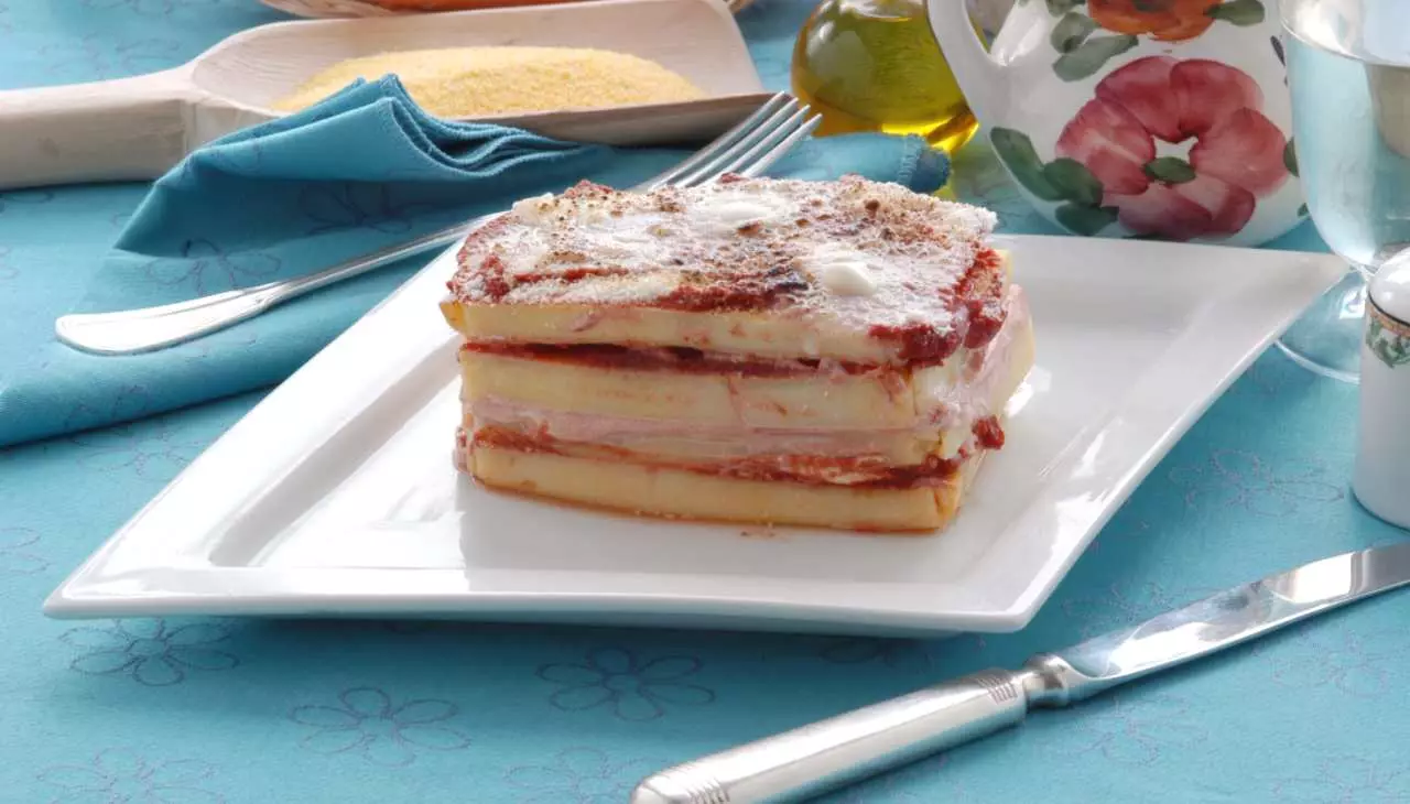 Torta de polenta l Receita de reciclagem saborosa e convidativa