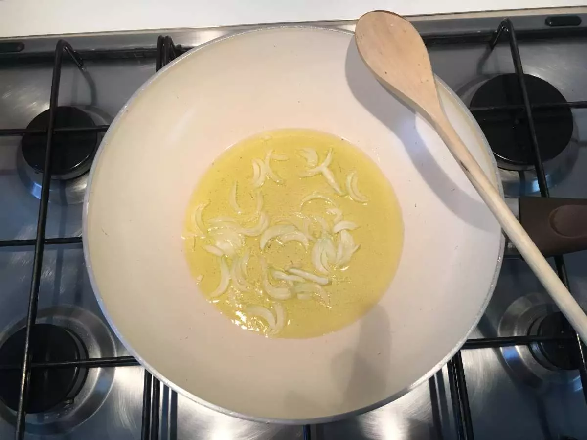 pan with oil and onion