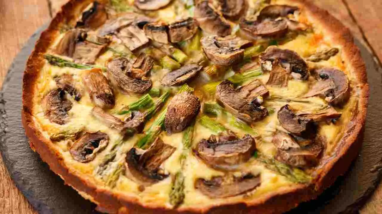 Quiche na may asparagus at mushroom | isang madali at masarap na masarap na pie