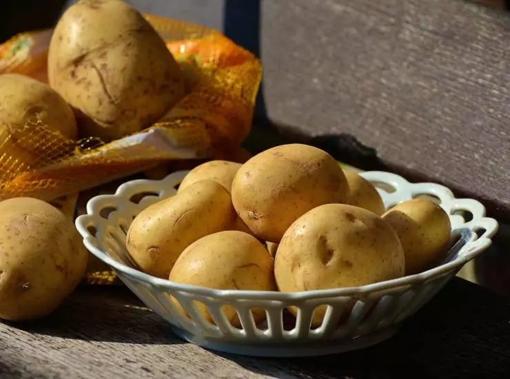 Bagt kartoffeltærte med skinke - ricettasprint