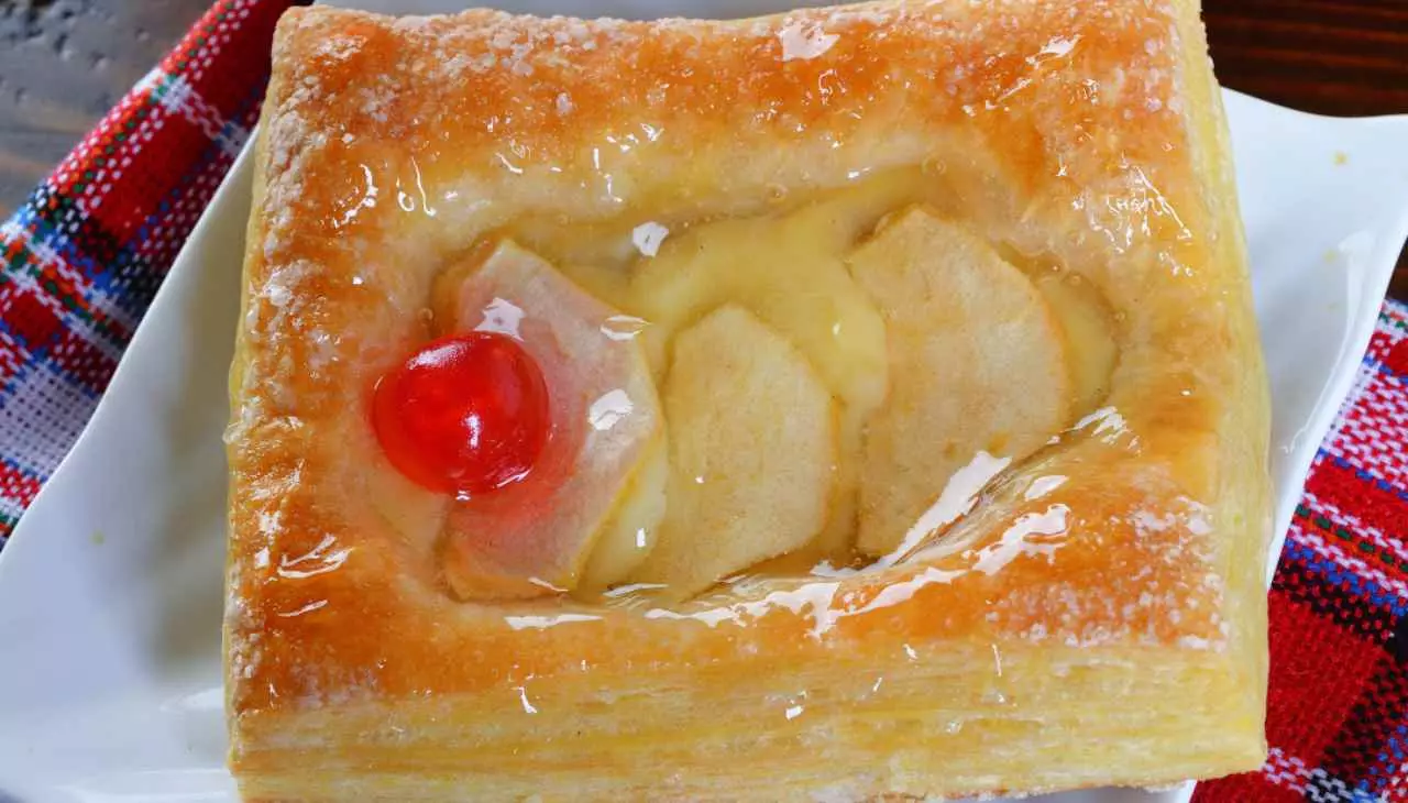 puff pastry នំយៈសាពូនមីផ្លែឈើ