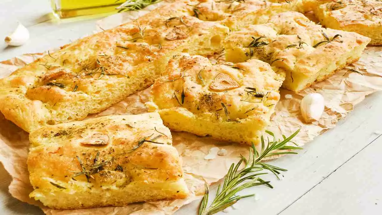 Focaccia simplă