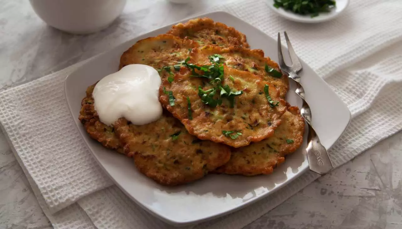 Zucchini rosti - pag-print ng recipe