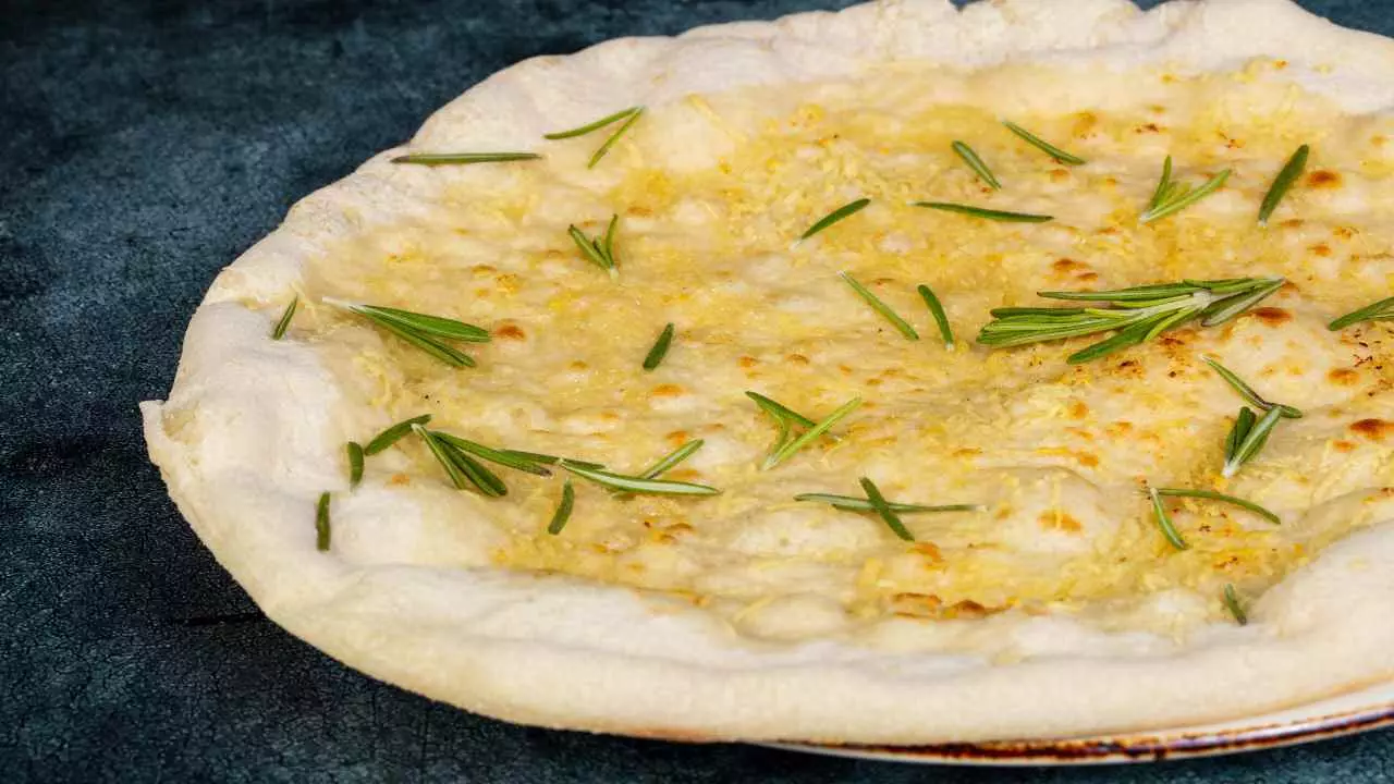 Ψεύτικη focaccia για να καρυκευτεί