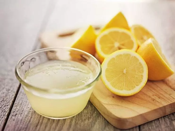 Agretti ýagy we limon, sagdyn we ýönekeý wegetarian resept 11667_3