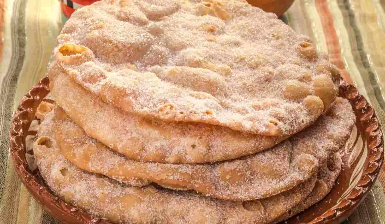 Frito Ceccio de Matera | Deliciosos y fáciles bocadillos dulces o salados 11919_1