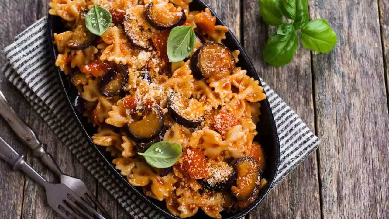 Pasta na eggplant