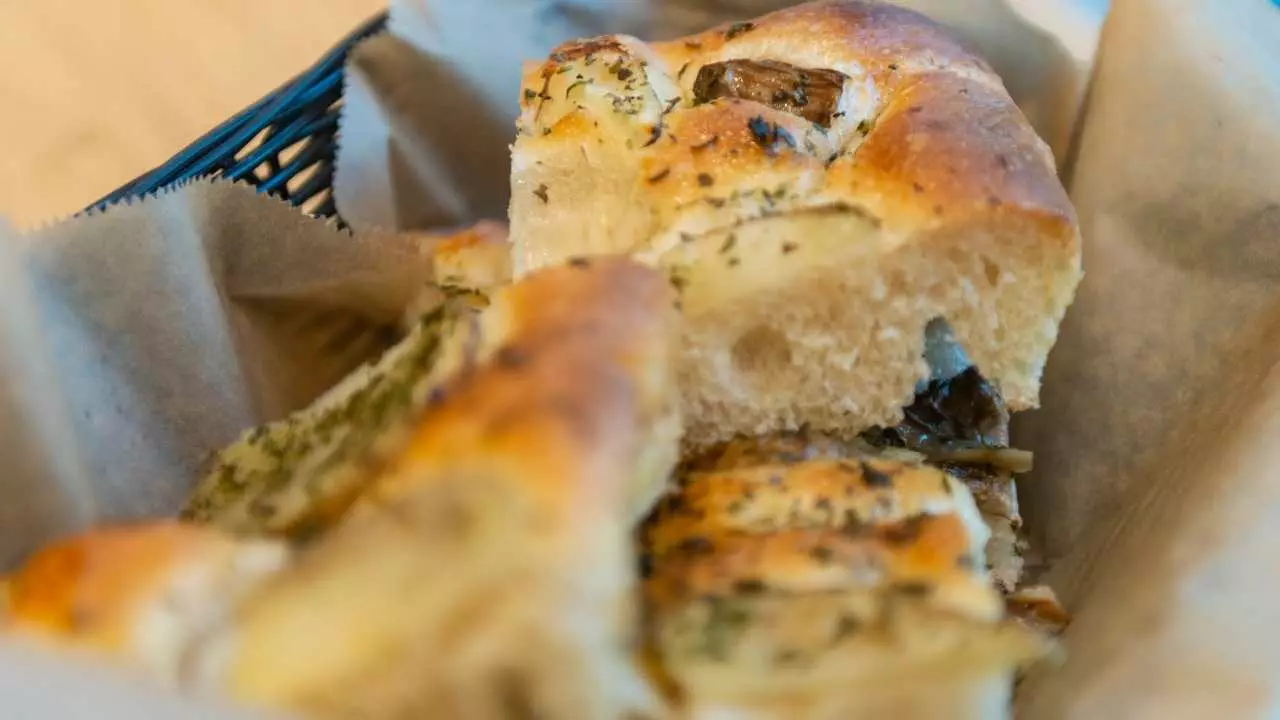 Salbei focaccia