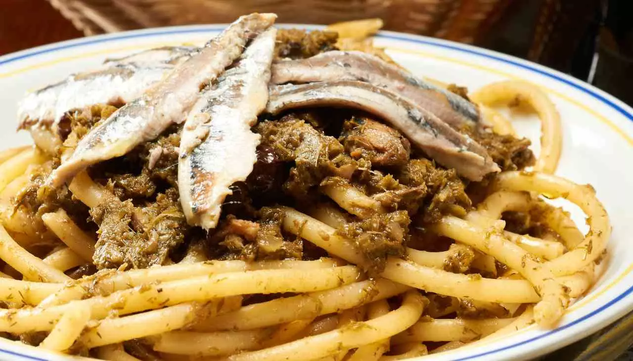 Pasta with wild herbs and anchovies