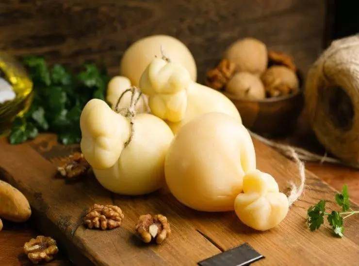 Brochettes de scamorza et pommes de terre speck | une bonté simple et délicieuse 13492_3