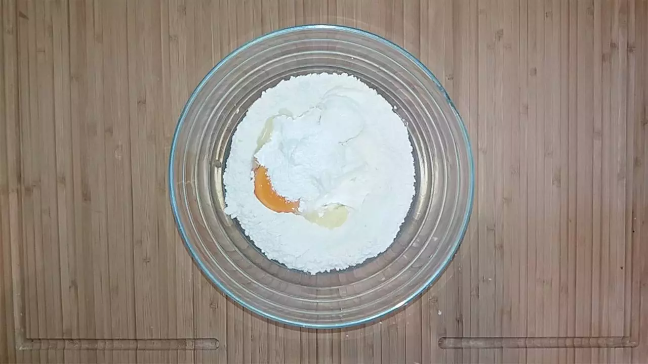 Tarta con ricotta y frutas confitadas: un postre delicioso y fragante 1352_5