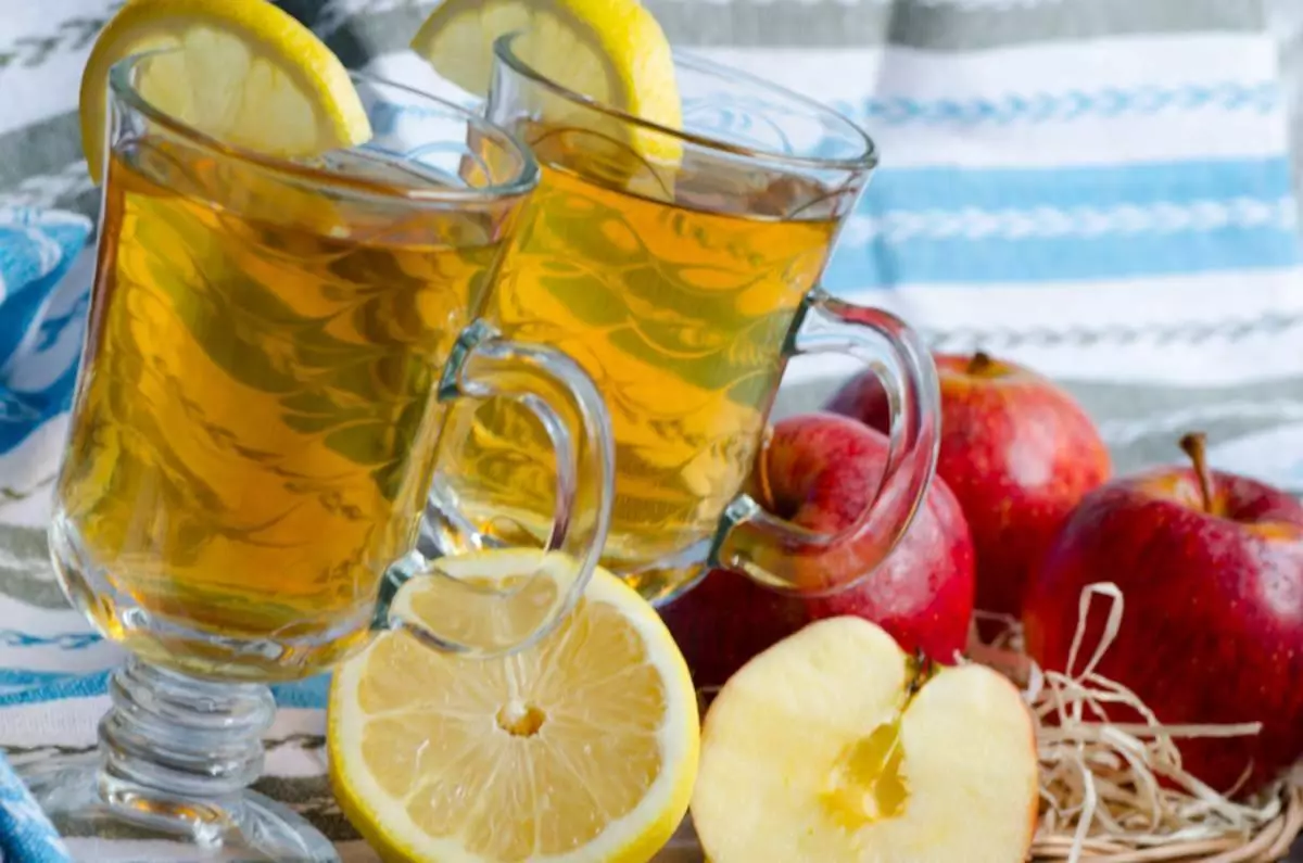 Detox sha apple, ginger da lemo, manufa don tsarkake hanji