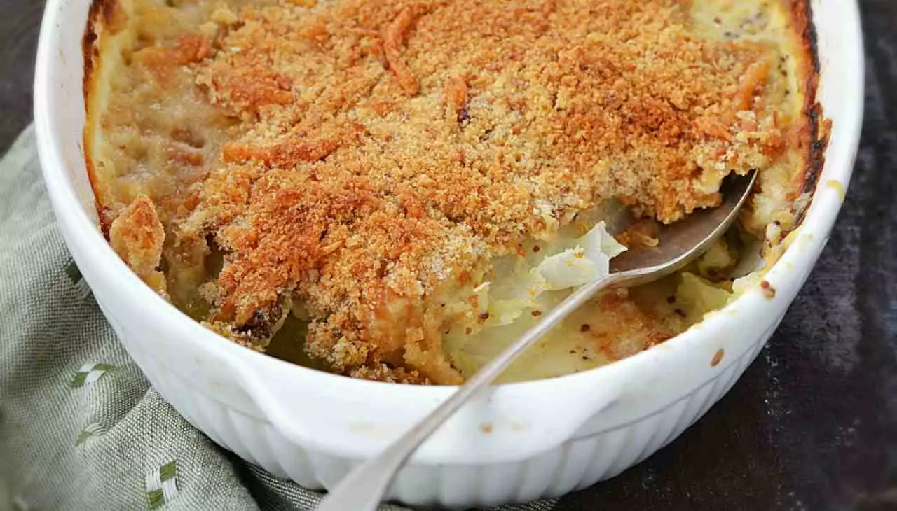 Recetë me lakër savoja ose gratin