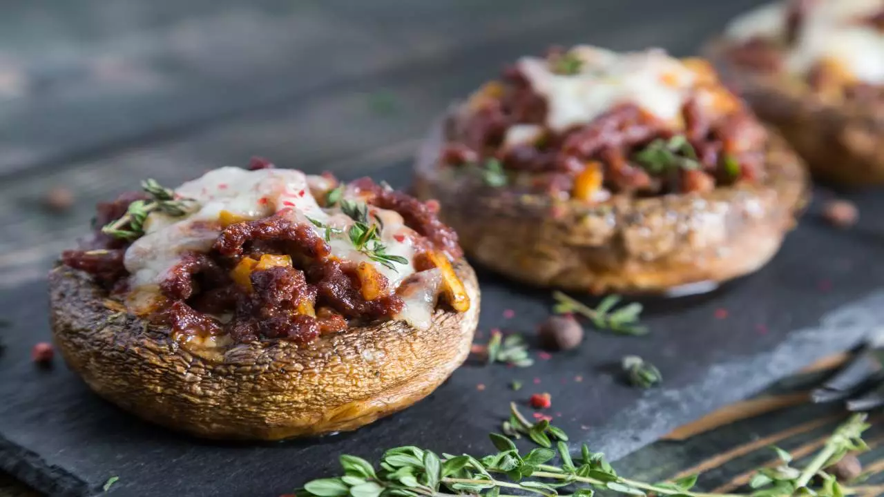 Stuffed mushrooms in the oven