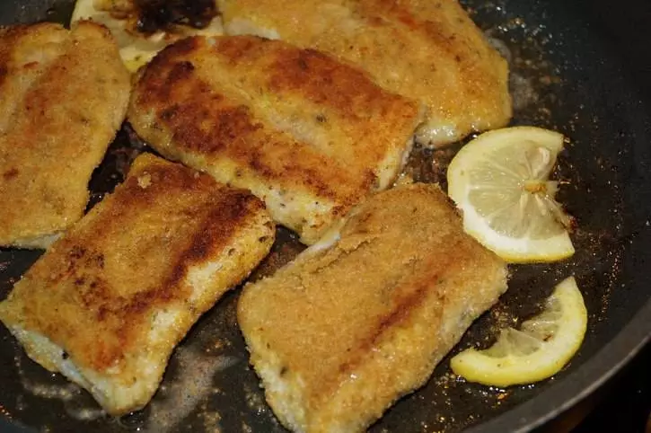 filetes dorados de solla frita