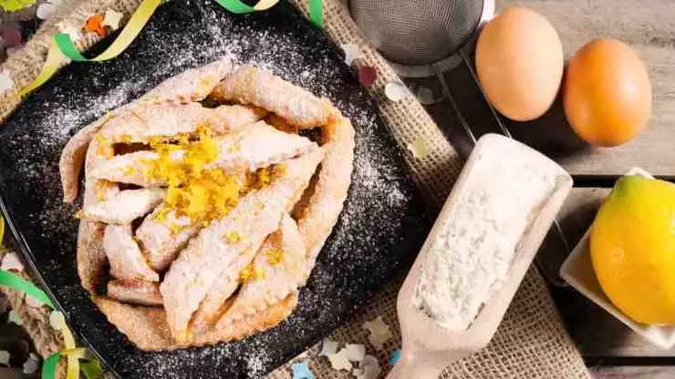 Chiacchiere di Carnevale Những công thức nấu ăn ngon nhất và ngon nhất - Ricettasprint