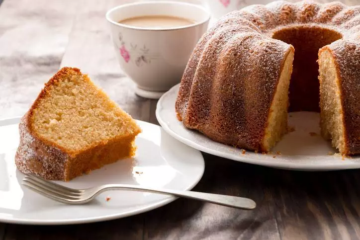 bolo de café e leite