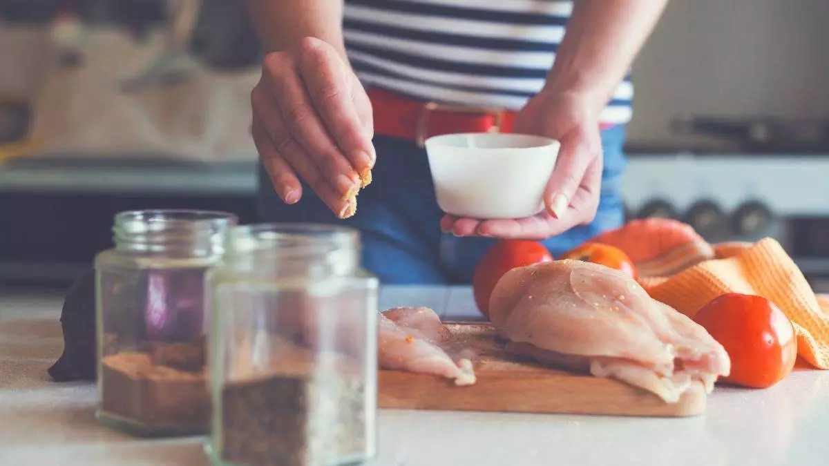 Comment faire cuire la poitrine de poulet, recettes faciles