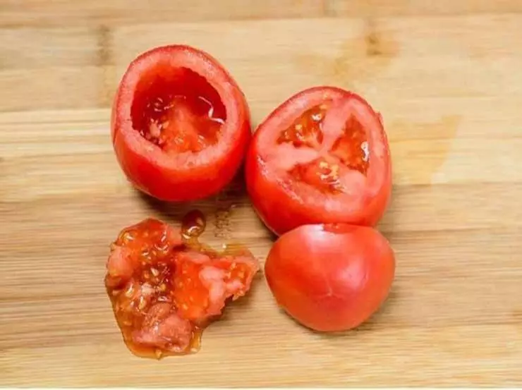 Tomates recheos con queixo feta