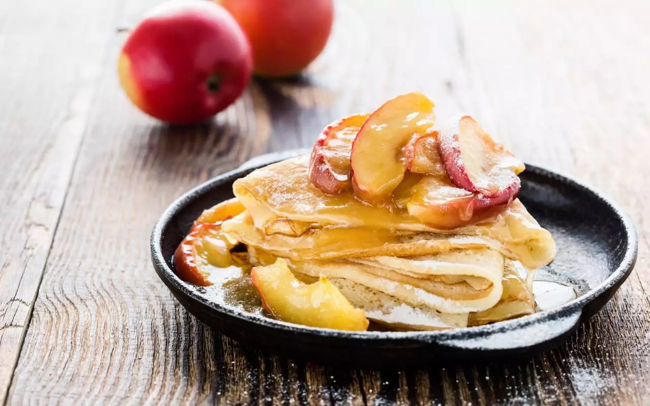 sobremesas assadas com maçãs FOTO impressão de receita