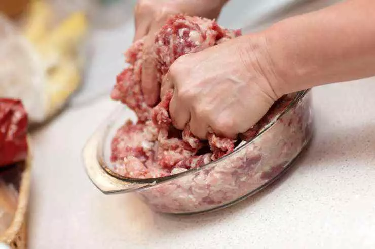 ricotta meatloaf ጥሬ የሃም ቅርፊት - ricettasprint