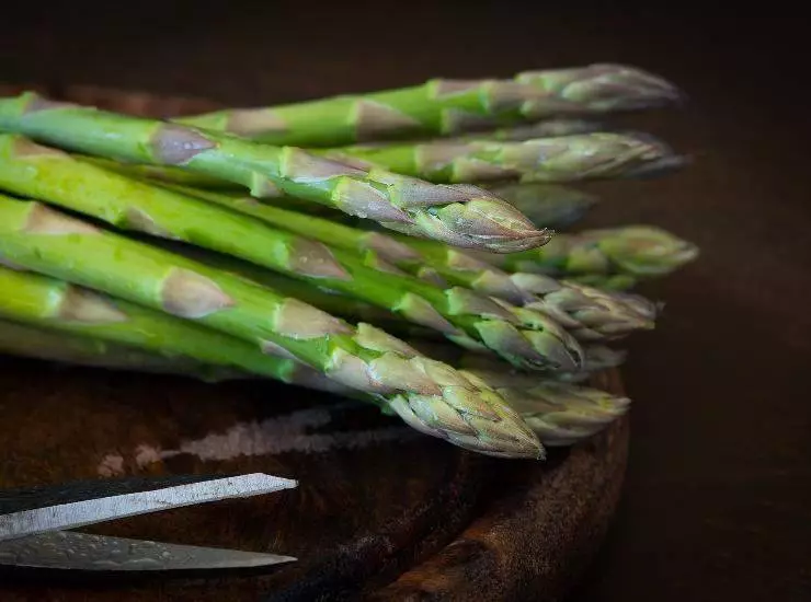 Asparagus carbonara ਫੋਟੋ ਵਿਅੰਜਨ ਪ੍ਰਿੰਟ