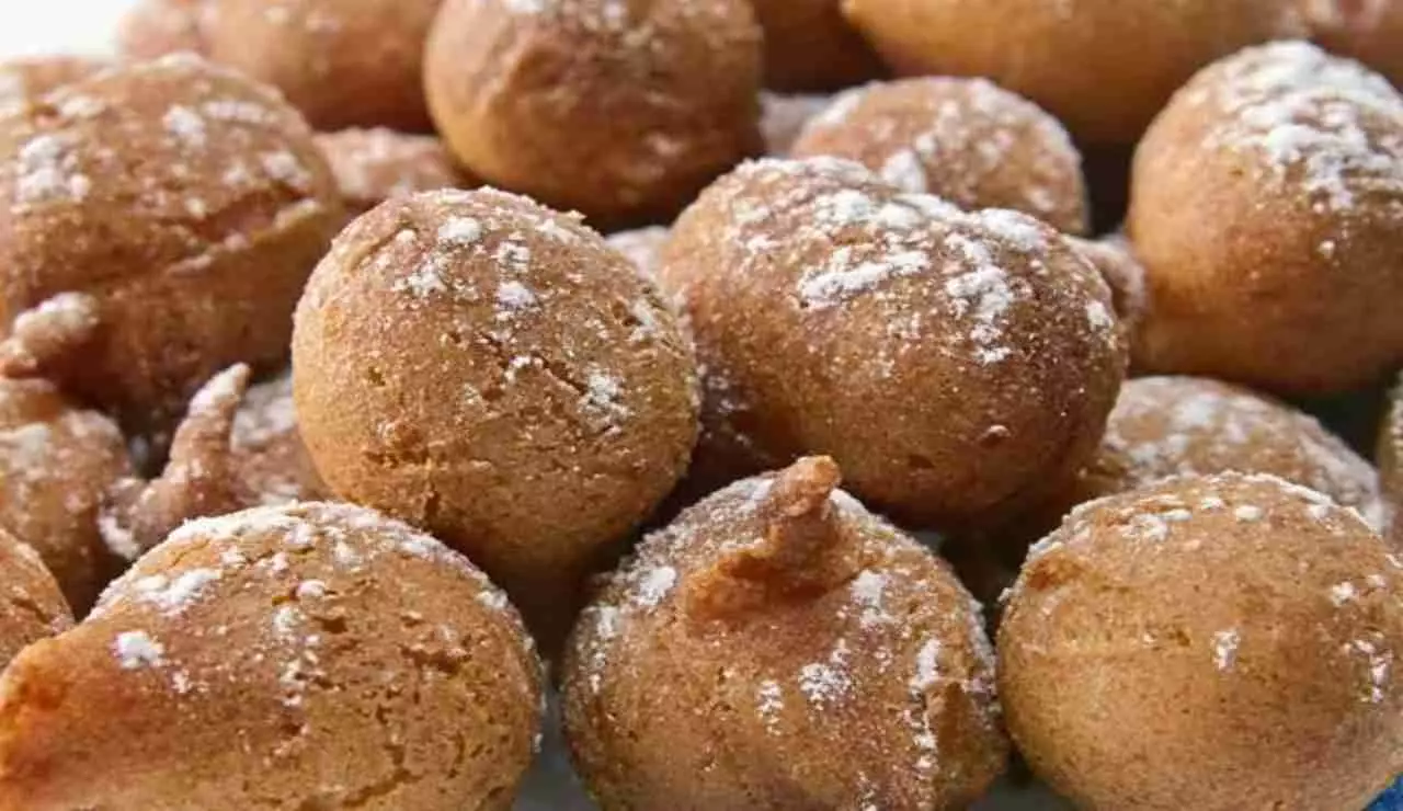 Sweet mascarpone en appel ballen