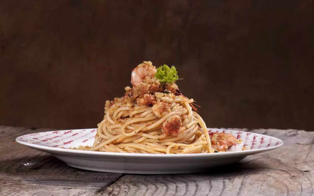 spaghetti almonds prawns recipe PHOTO recipe print