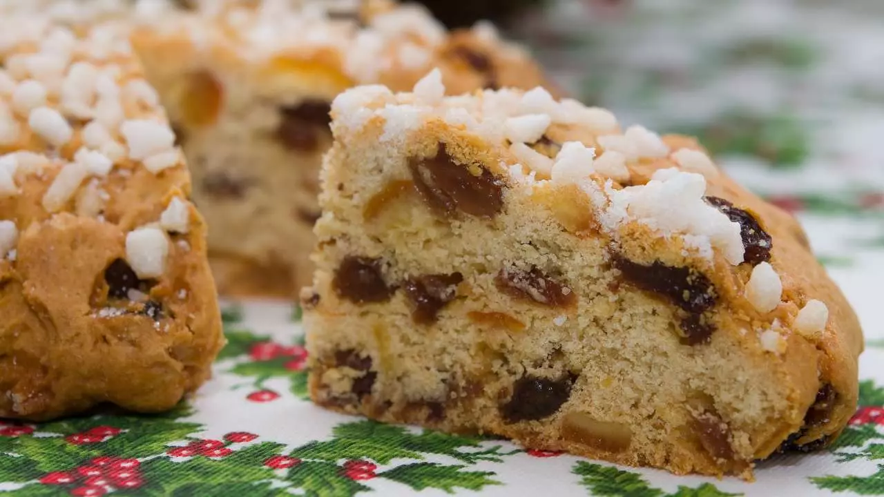 Mini bisciola Valtellinese ar cukura graudiņiem | Ziemassvētku kūka