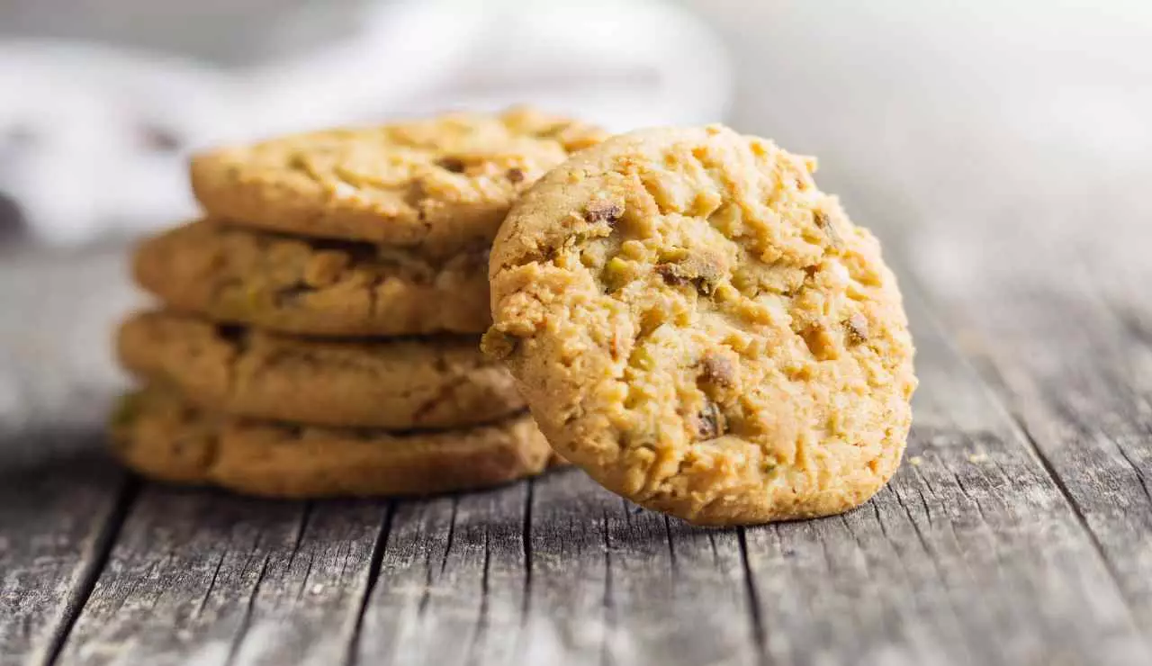 Pistachio biscuits | irresistible ati unmistakable friable 14811_1