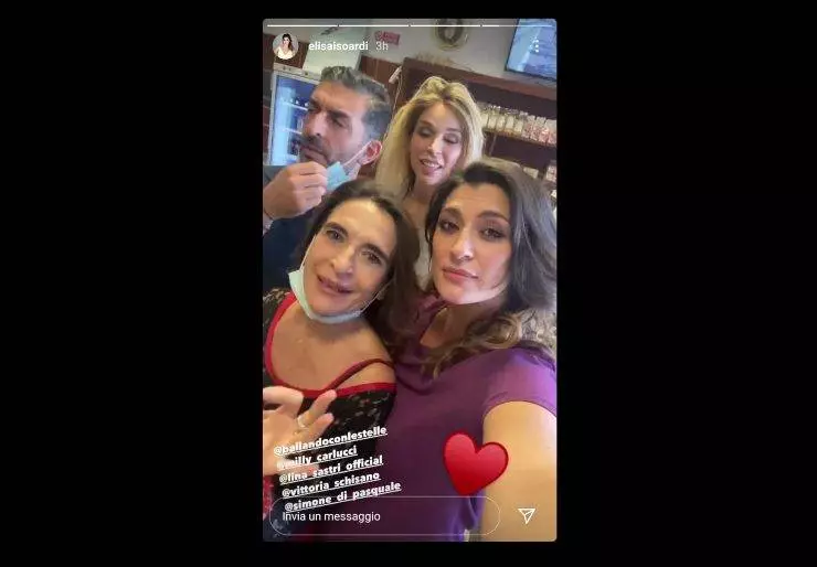 Elisa Isoardi shirar qarsoodi ah oo ka dhacay Ballando | Waxay ka dhacdaa daaha gadaashiisa 14985_2