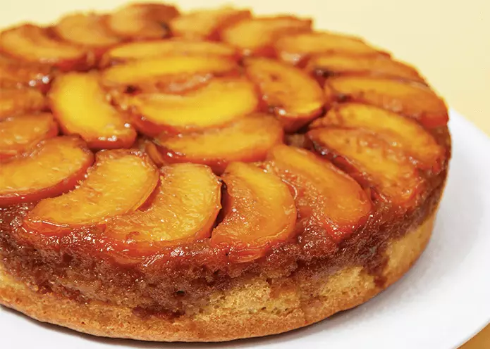 7 Jars Peach Cake