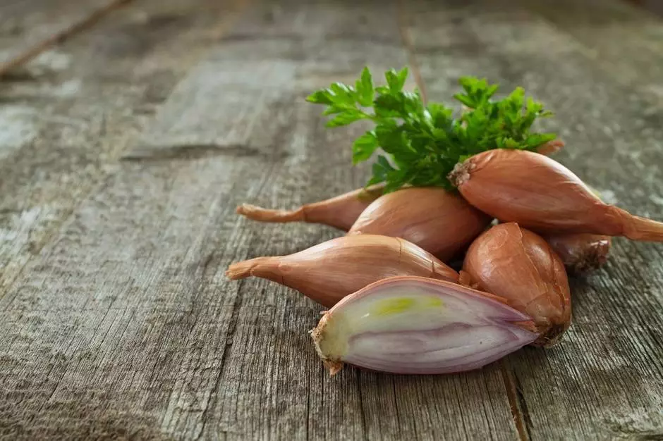 Fettuccine s kozicami in čilijem s paradižnikom je dišeča jed 15155_3