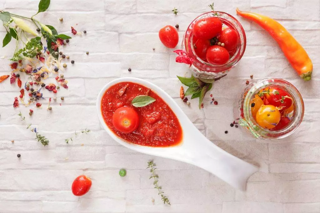 Fettuccine mit Garnelen und Chili mit Tomate ein duftendes Gericht 15155_5