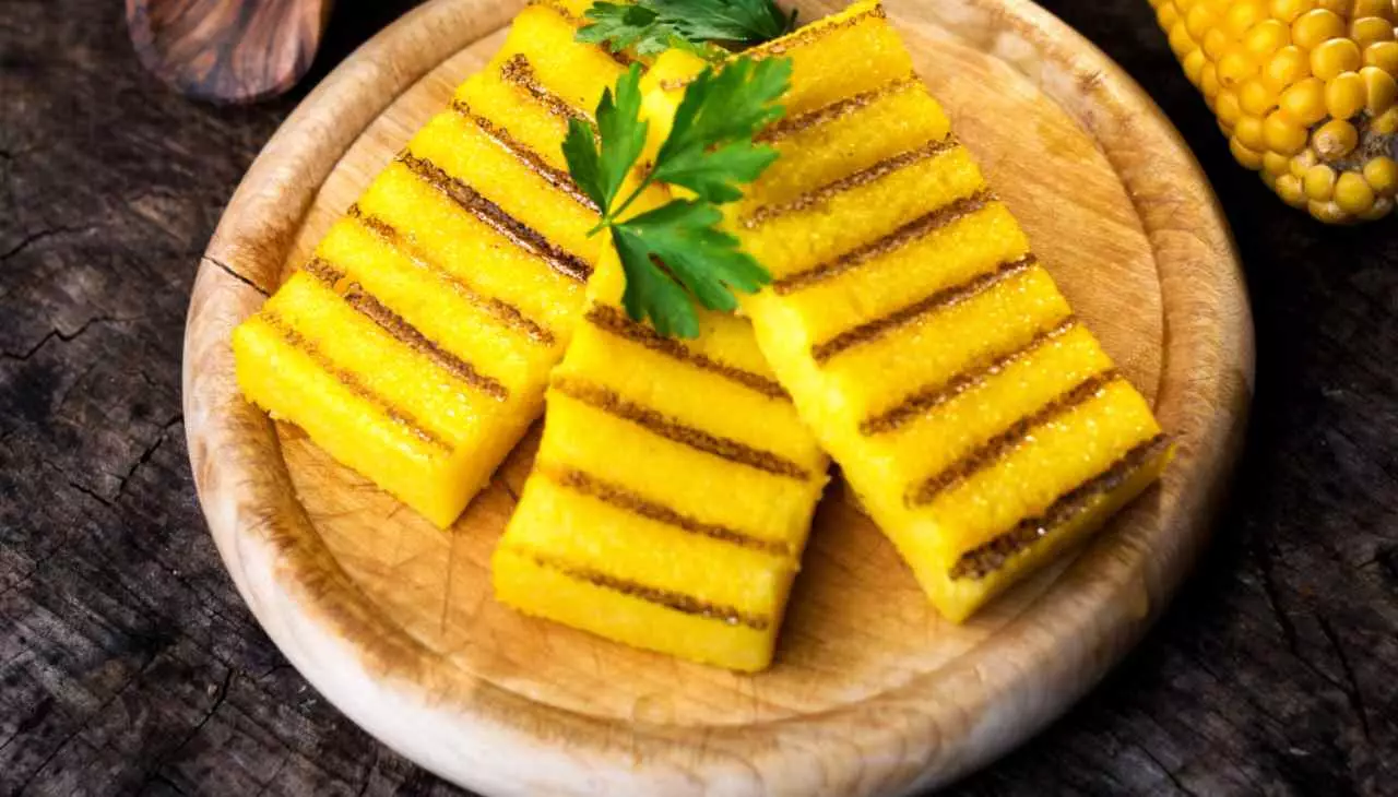 រូបមន្តដុត polenta