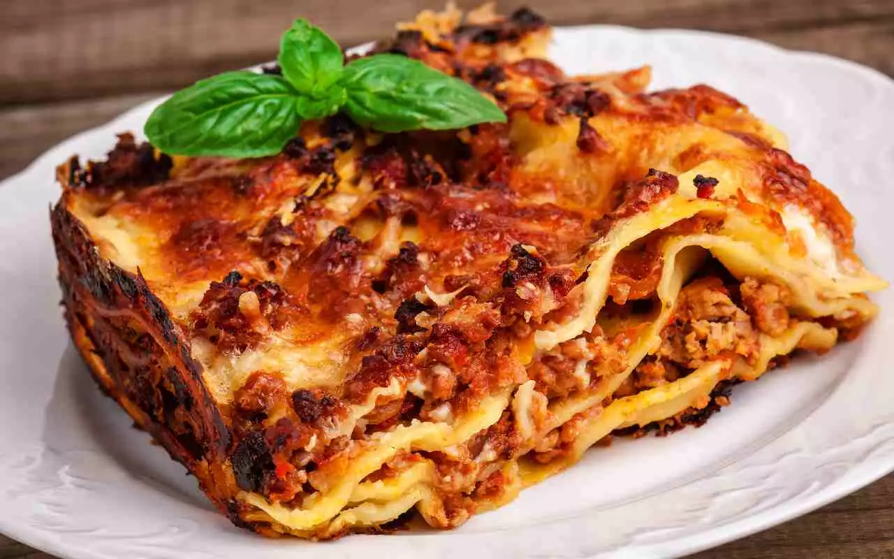 lasagna ragù mushrooms Ntụziaka FOTO uzommeputa ebipụta