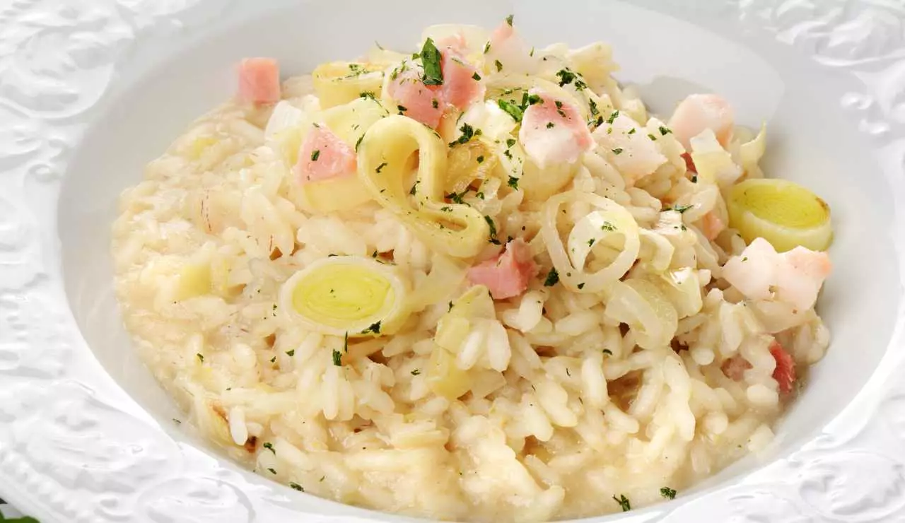 Risotto gyda chennin a pancetta | Daioni blasus yn barod mewn 10 munud 15594_1