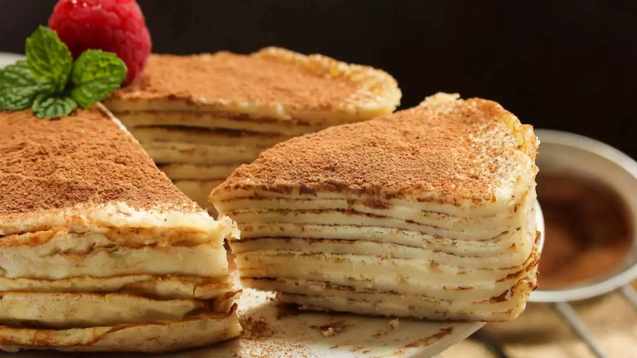 Millefeuille of crepes