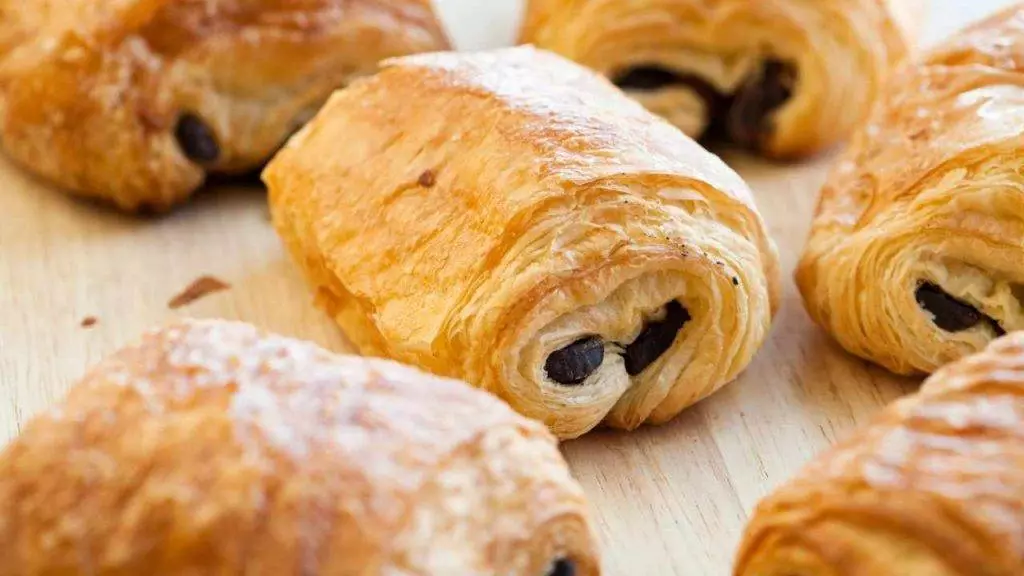 Skilferkorsdeeg bondels met sjokolade druppels