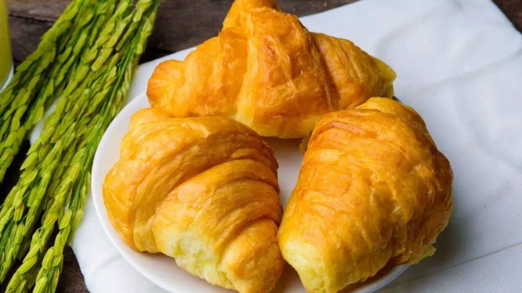 Croissanter med smør