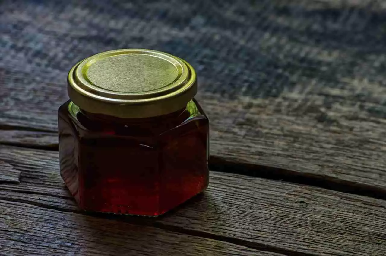 Հեռու մնացեք չինական մեղրից՝ կեղծ և անառողջ. ինչպես ճանաչել այն 15828_2