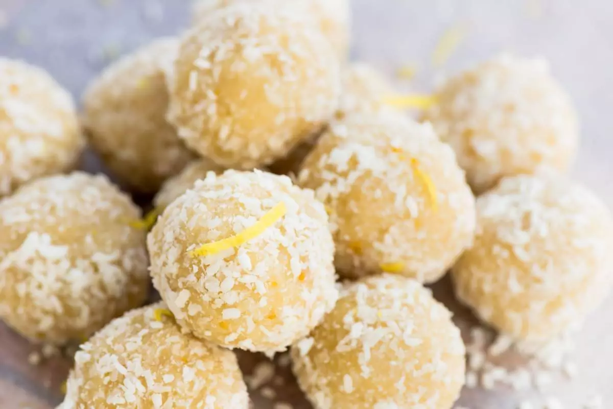 Lemon truffels, in dessert mei in delikate geur en in fyn smaak